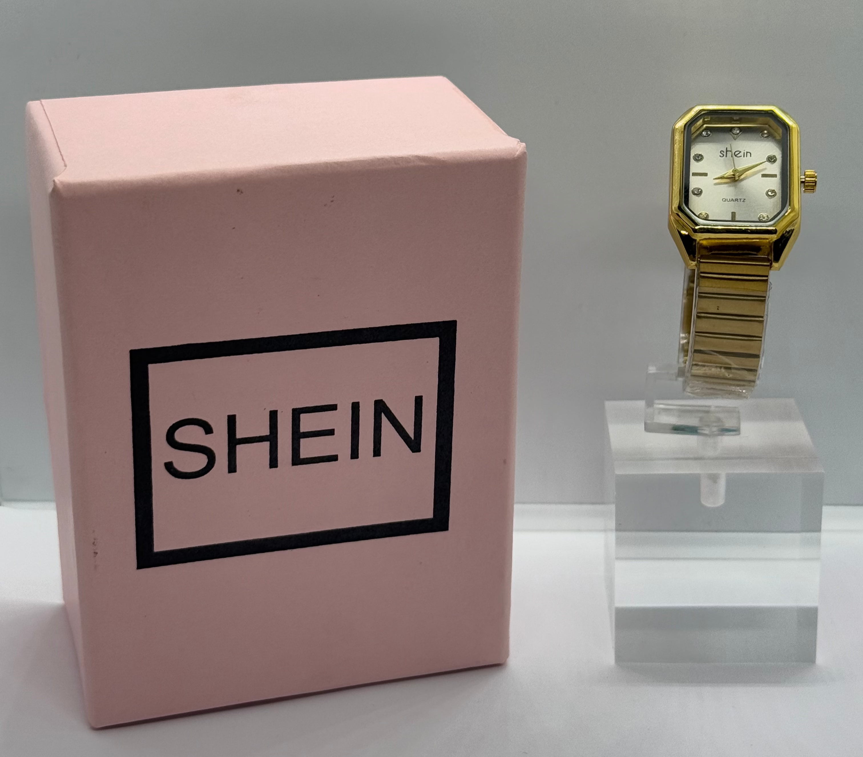 SHIEN For Her (Gold Strap - White Face) – 4 Quartz
